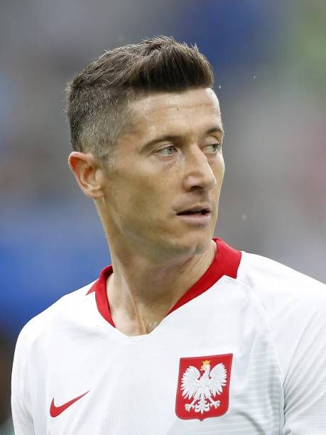 Robert Lewandowski Hairstyle 2025 Pictures